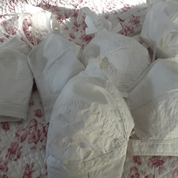 Vintage | Intimates & Sleepwear | Vintage Bullet Bras 95s Pin Ups ...